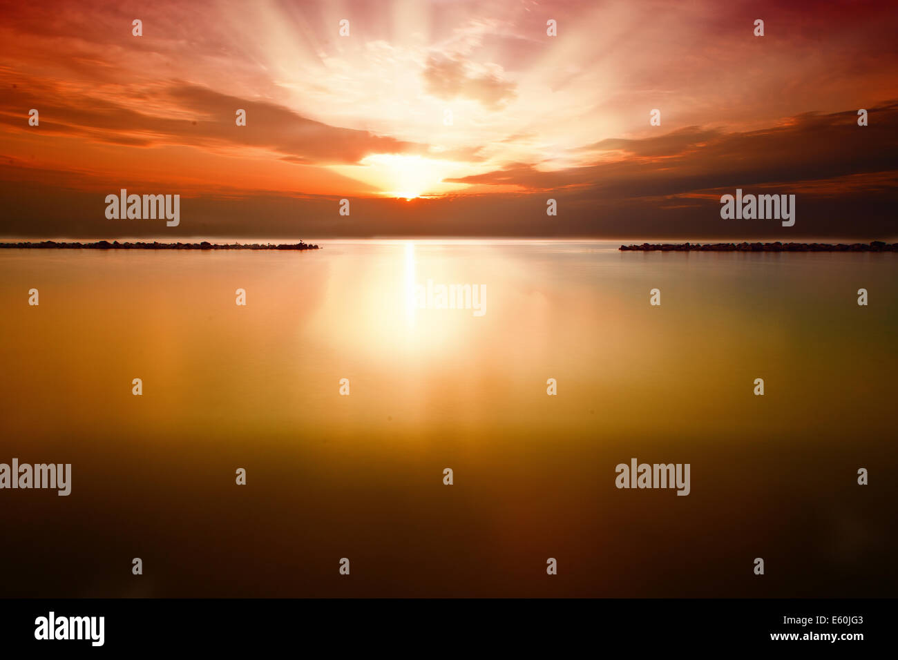 susnet - sun in the middle of the photograph Stock Photo - Alamy