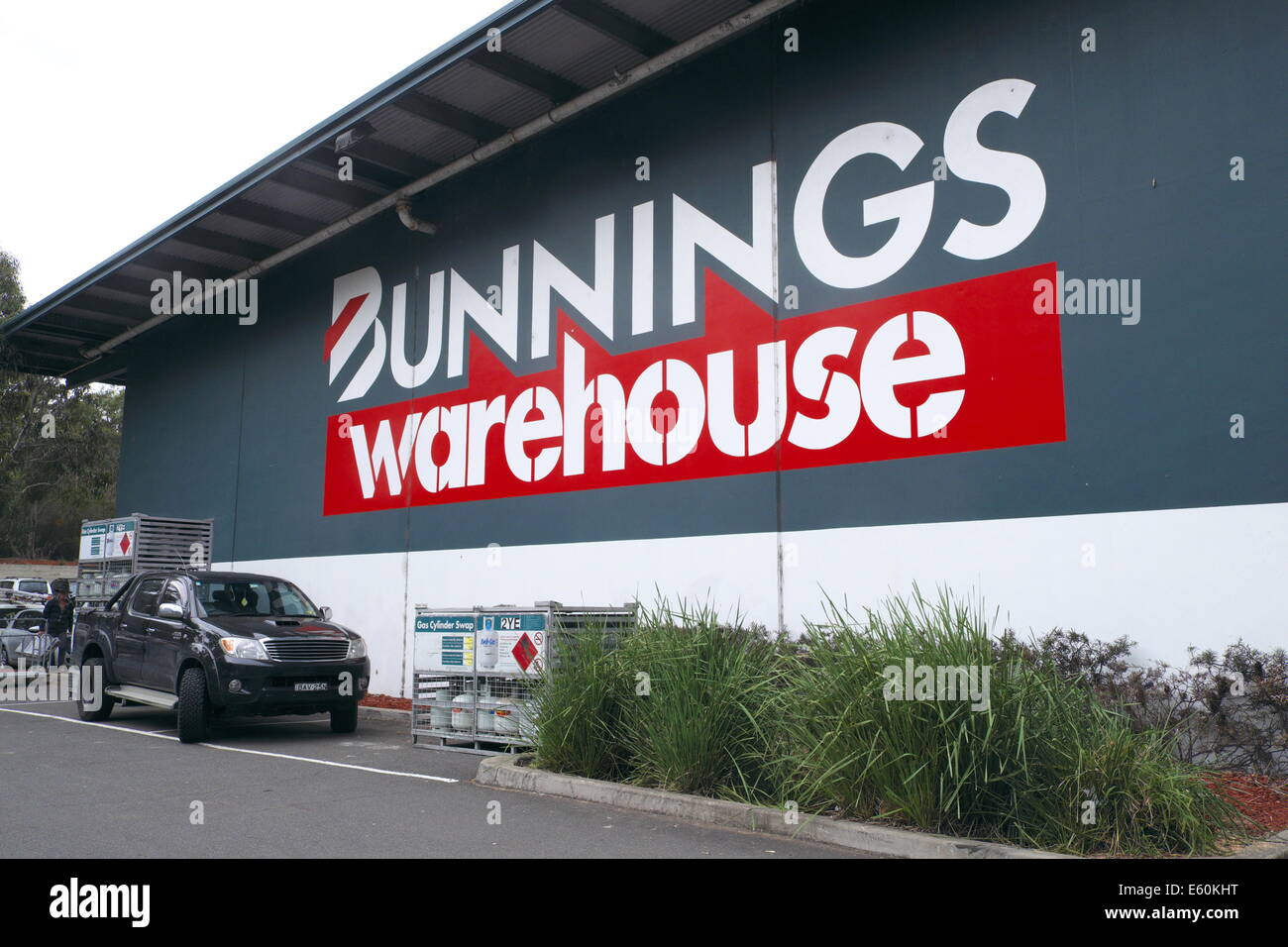 Bunnings hardware hi-res stock photography and images - Alamy
