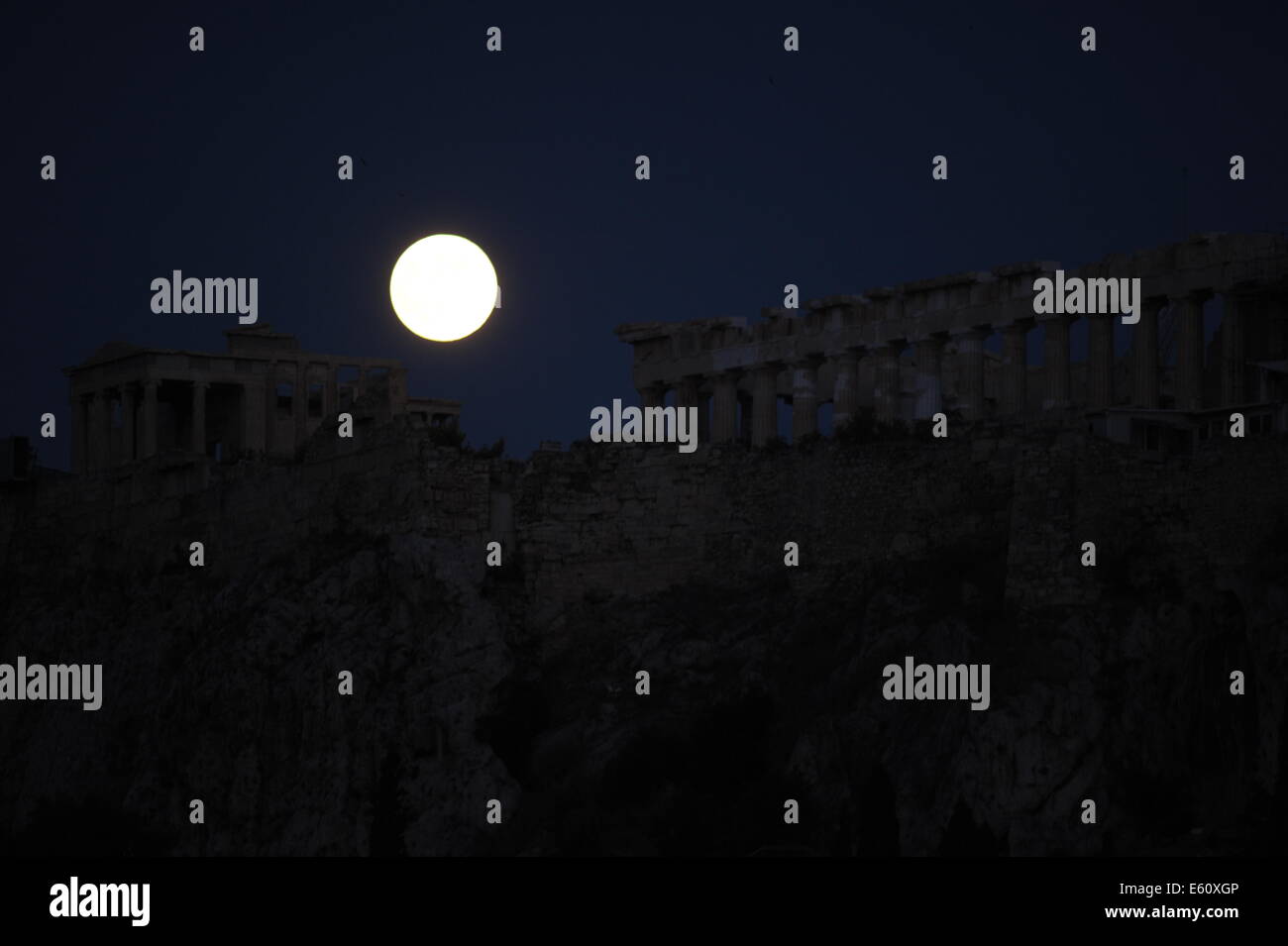 Athens, Greece. Sunday 10 August 2014 Pictured: Full moon at its ...