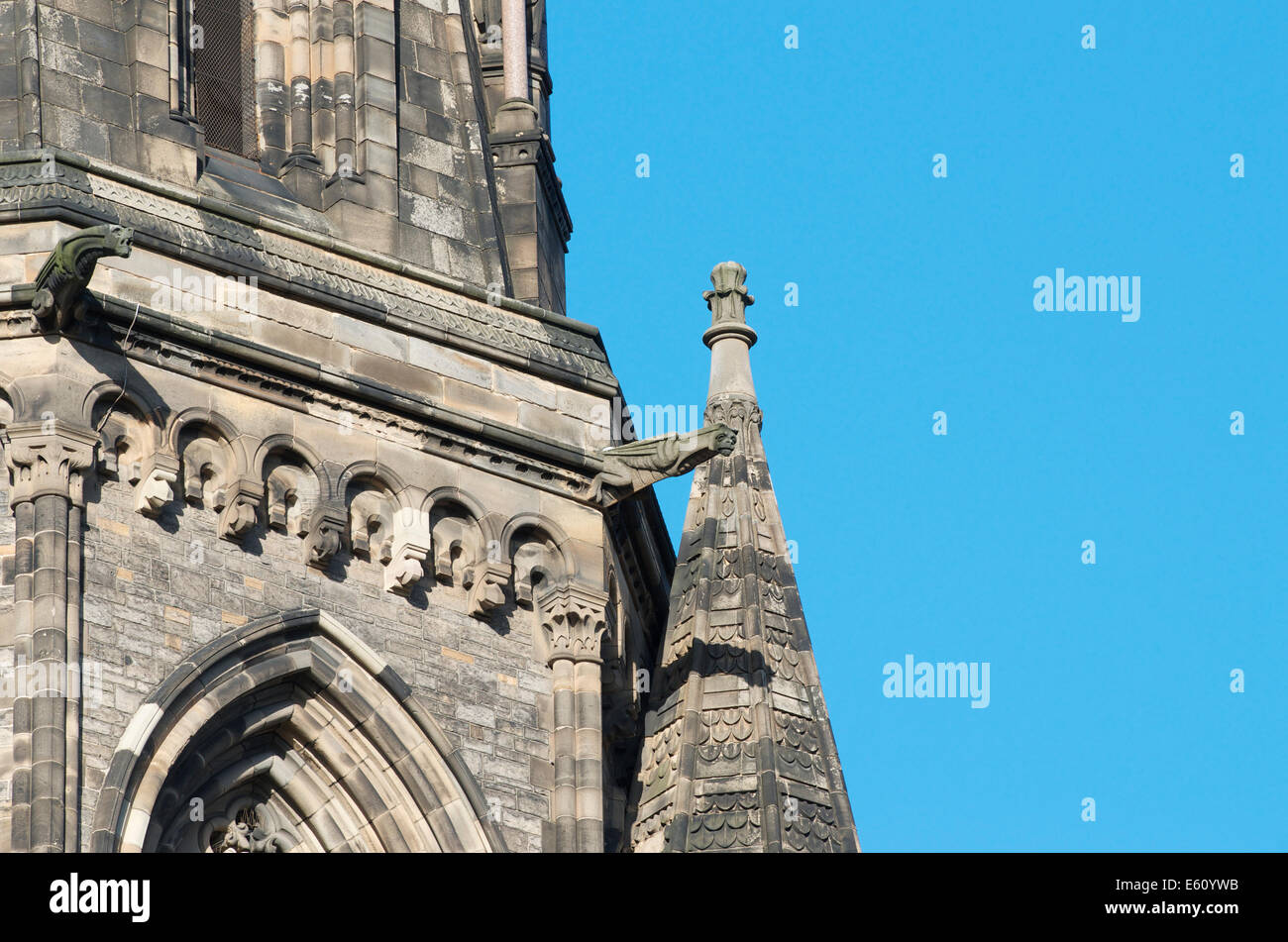 Gargoyles victorian hi-res stock photography and images - Alamy