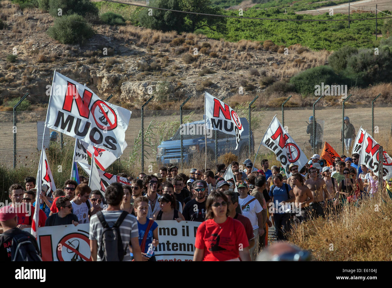 Niscemi, Italy. 9th Aug, 2014. Thousand of protesters parade towards ...