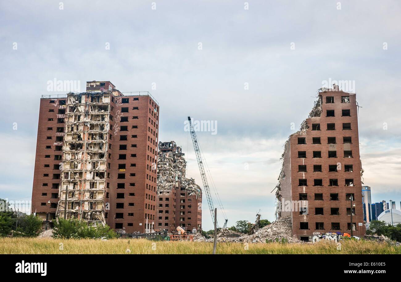 Detroit, MI, USA. 18th July, 2014. The Brewster-Douglass Housing ...