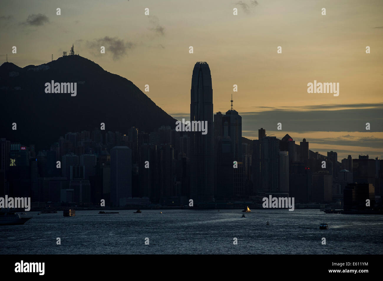 Hk sunset hi-res stock photography and images - Alamy