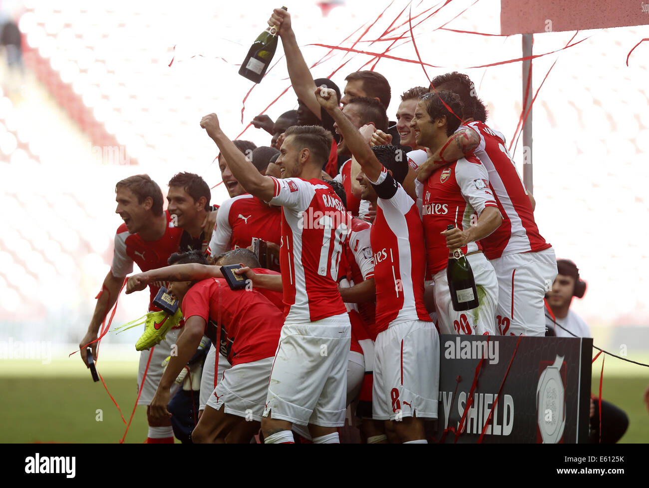 Arsenal celebrate manchester city hi-res stock photography and images ...