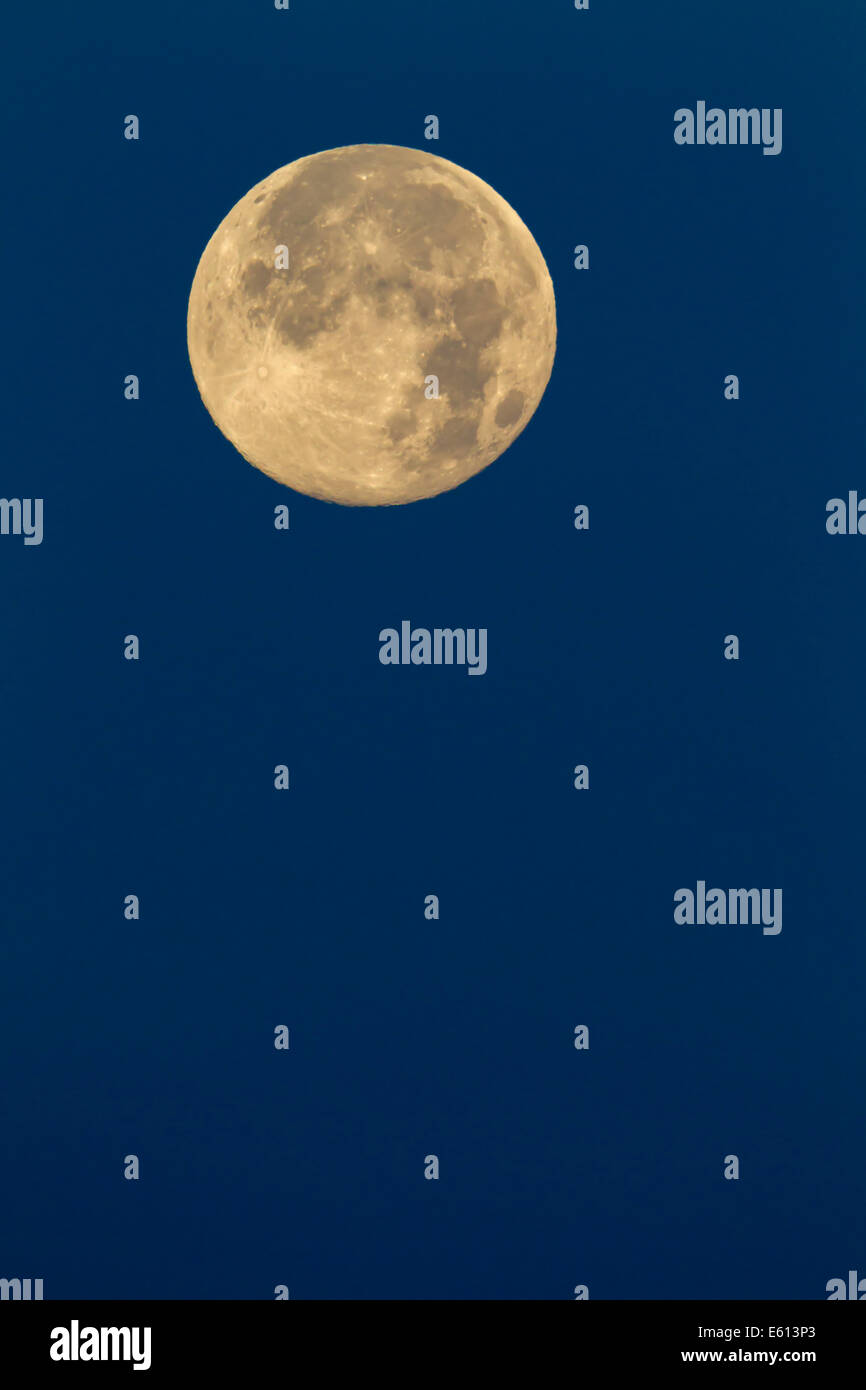 Northampton UK. Monday 11th August 2014. Super moon, A perigee full ...