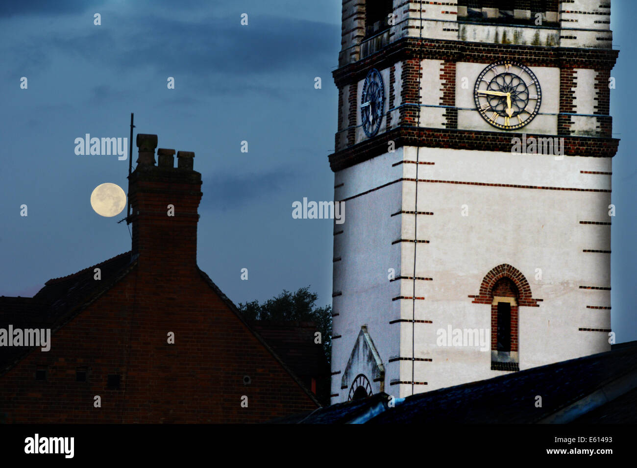 Supermoon oxfordshire hi-res stock photography and images - Alamy