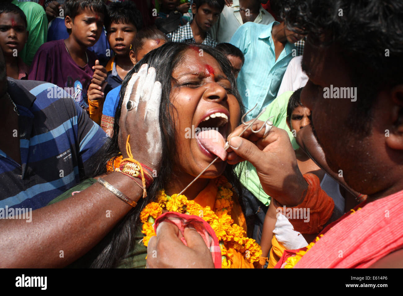 South indian woman devotee gets hi-res stock photography and images - Alamy