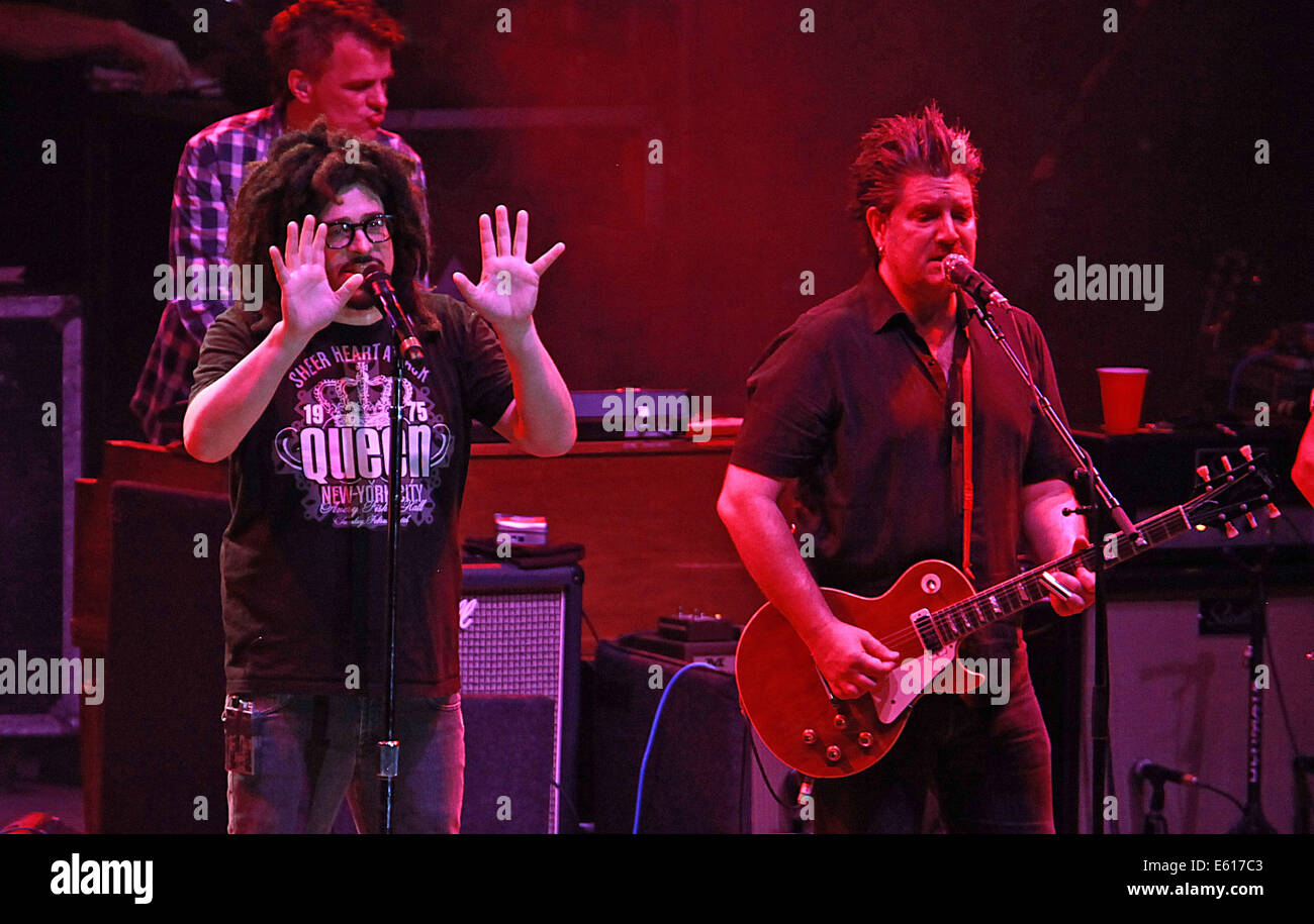 Las Vegas, Nevada, USA. 11th Aug, 2014. Adam Duritz (dreadlocks) lead ...
