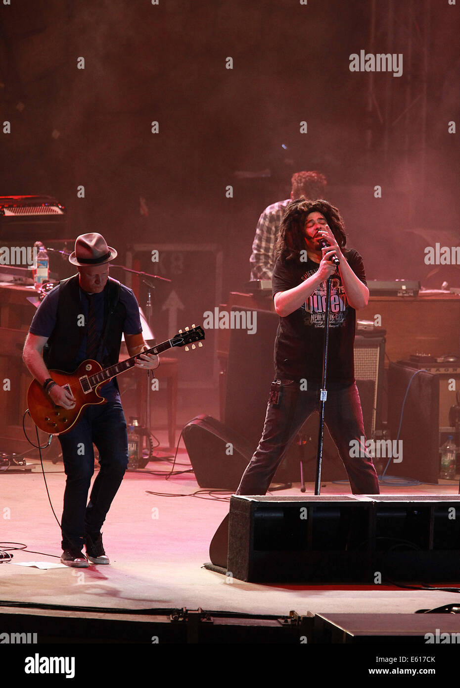 Las Vegas, Nevada, USA. 11th Aug, 2014. Adam Duritz (dreadlocks) lead ...