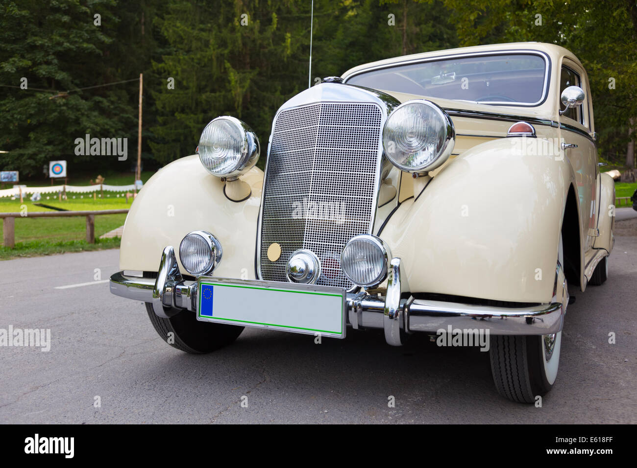 Old vintage car Stock Photo - Alamy