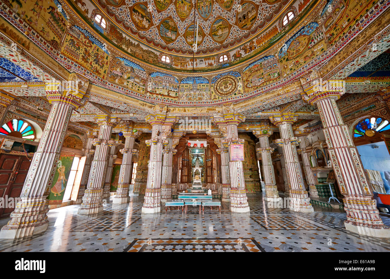 Jain temple interior hi-res stock photography and images - Alamy