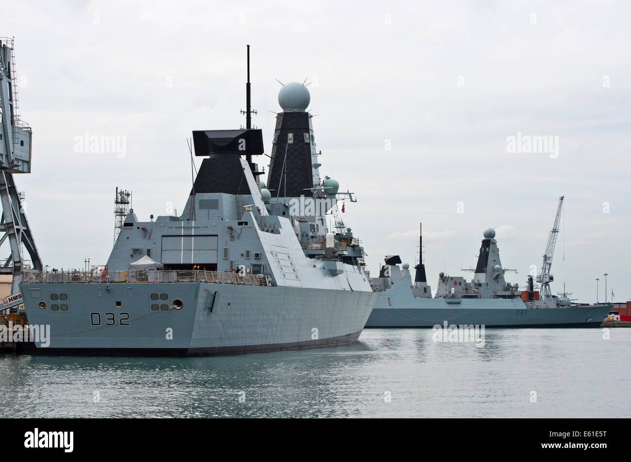 Type 45 destroyer hi-res stock photography and images - Alamy