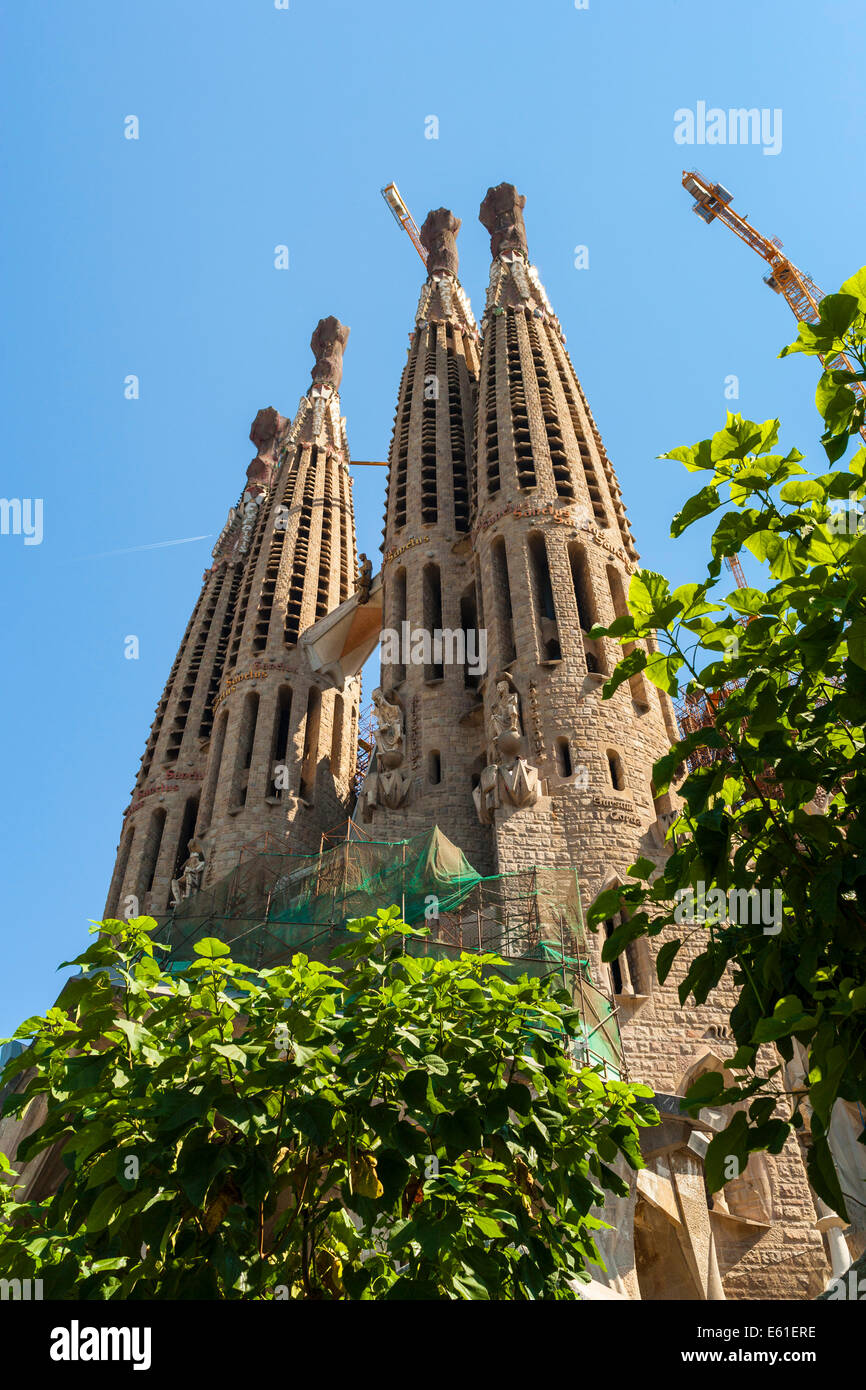 La Sagrada Família Antoni Gaudí's renowned unfinished church in ...