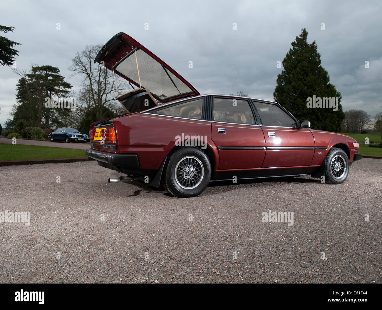 1981 Rover SD1 Vanden Plas V8 powered luxury car with sports car ...