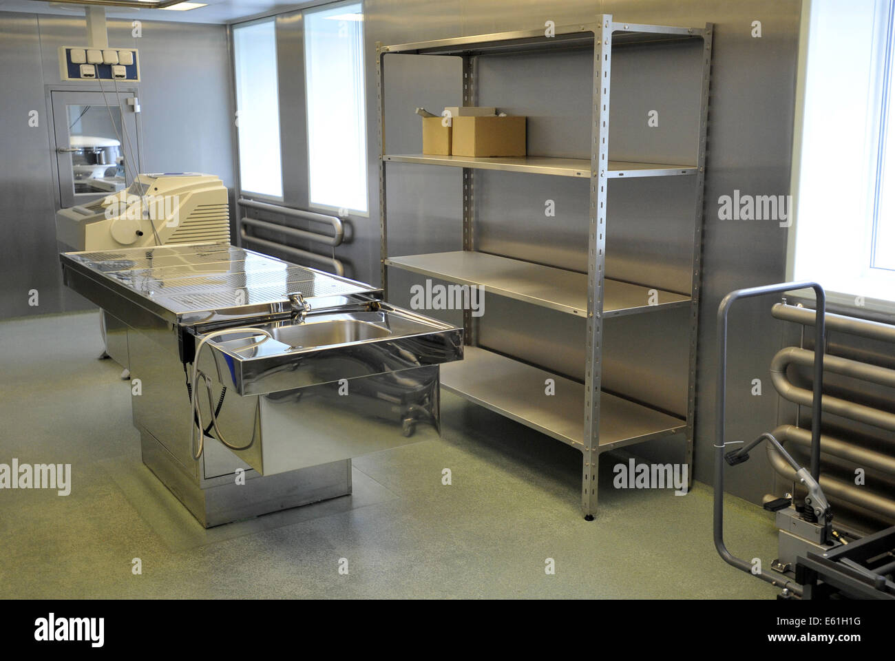 Dissecting room hi-res stock photography and images - Alamy