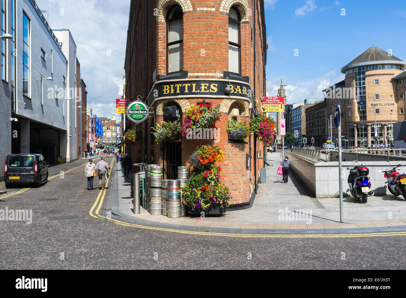 Bittles bar belfast hi-res stock photography and images - Alamy