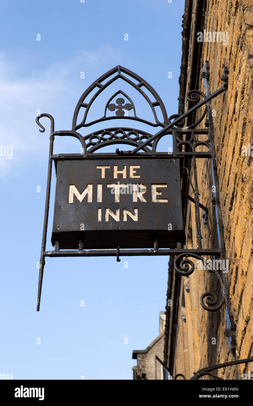 UK England, Dorset, Shaftesbury, High Street, Mitre Inn Sign Stock ...