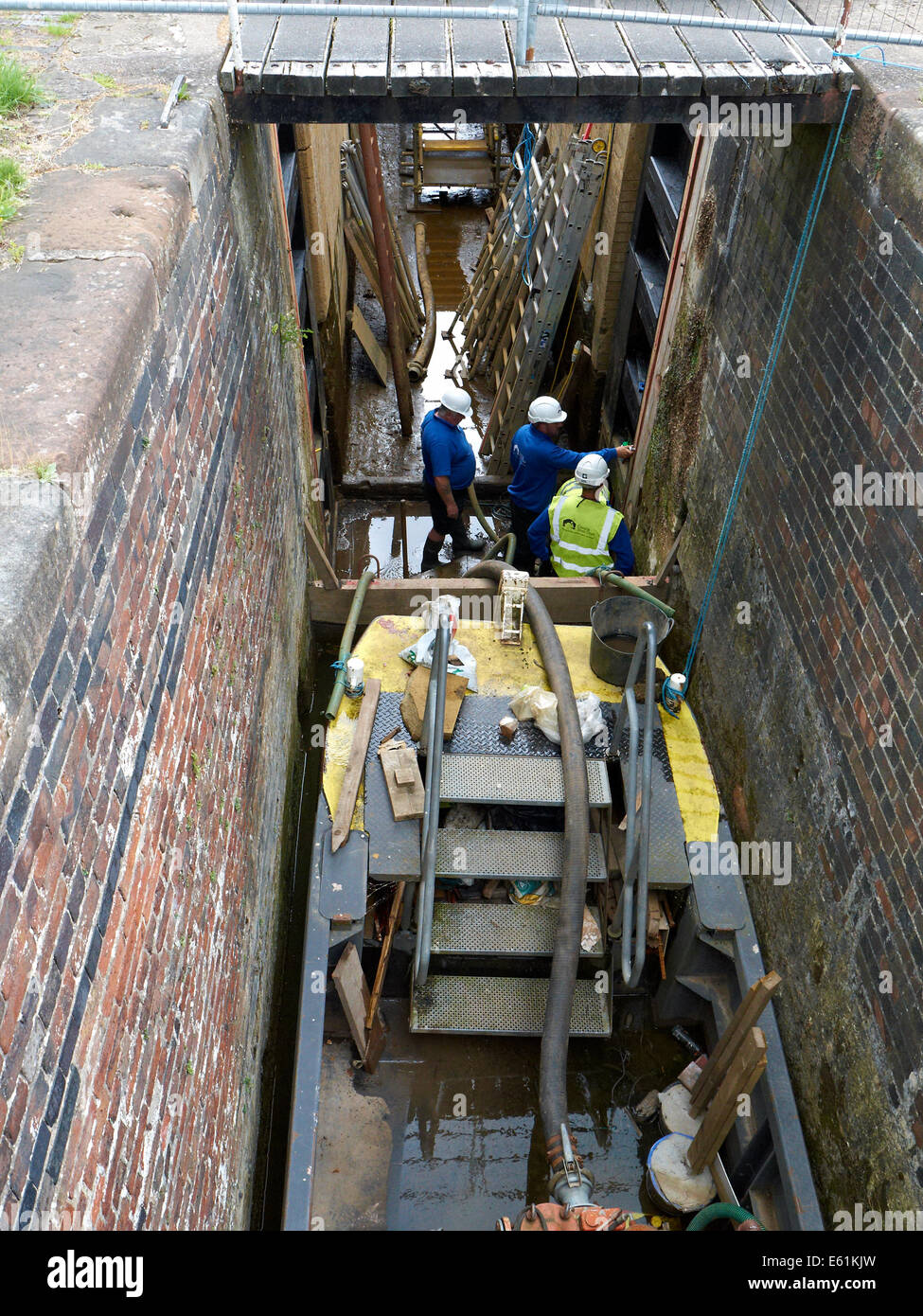 Repair maintenance gates river canal waterways hi-res stock photography ...