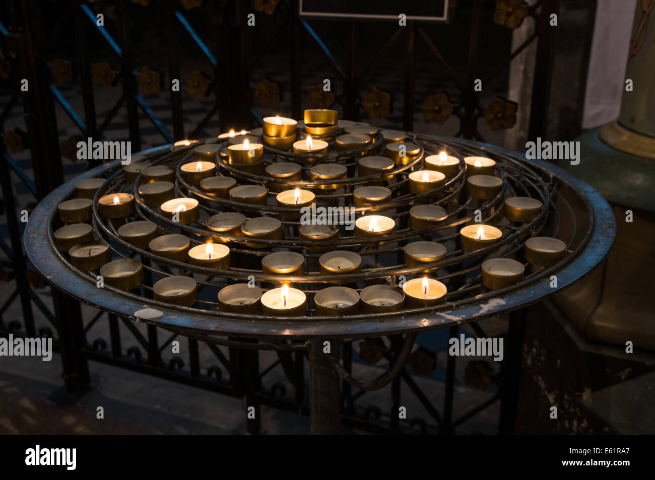 Burning candles inside the Notre Dame Cathedral in Paris, France Stock ...