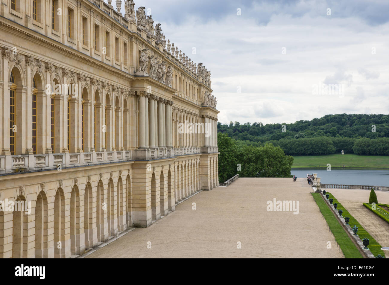 Versailles chateau facade hi-res stock photography and images - Alamy