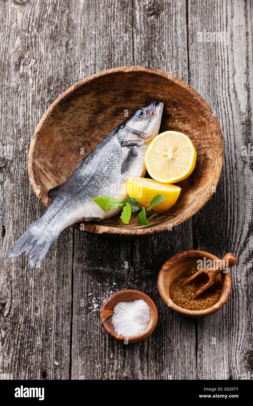 Edible fish hi-res stock photography and images - Alamy
