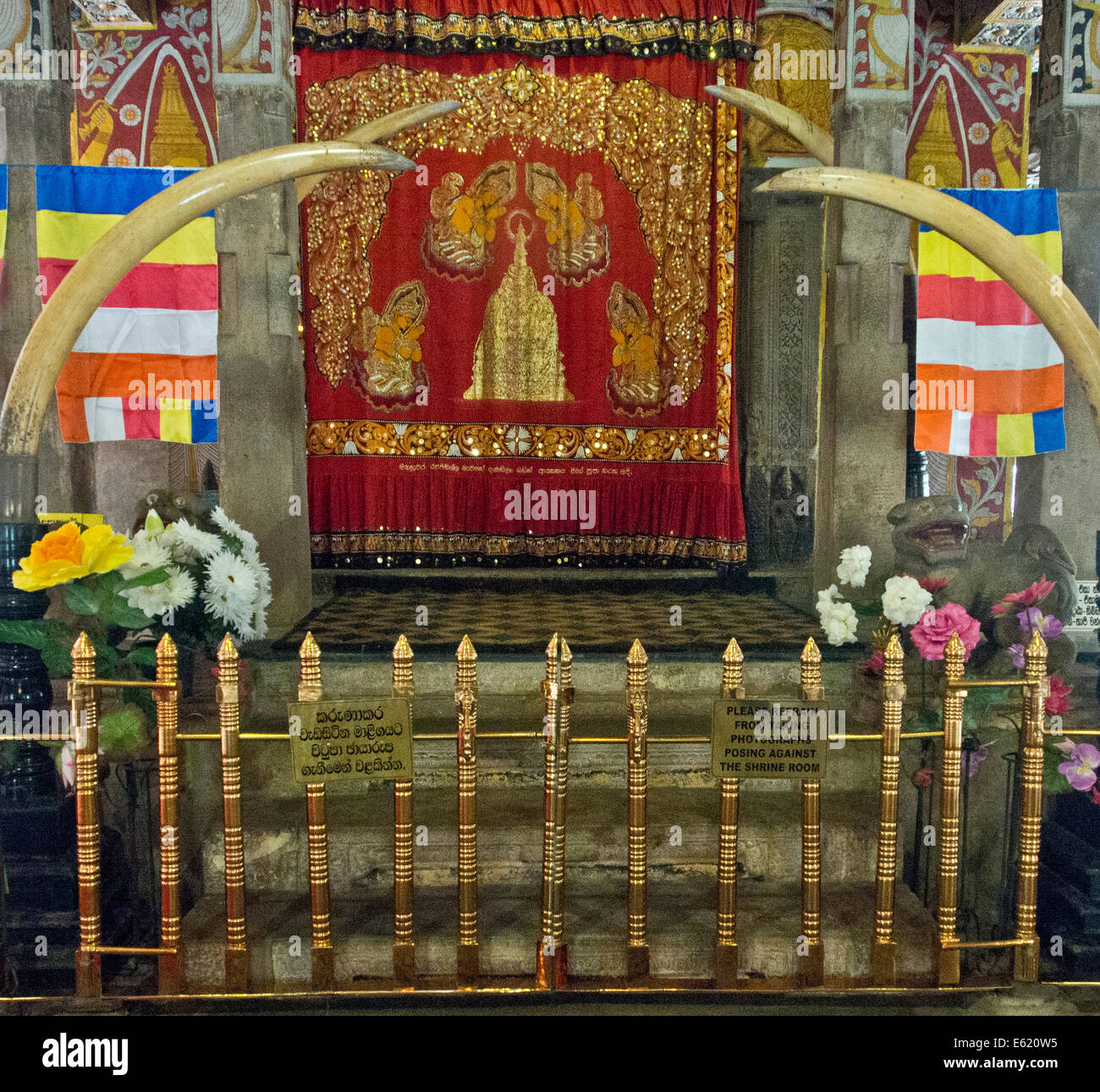 Temple of the Tooth Relic in world heritage site, Kandy, Sri Lanka ...