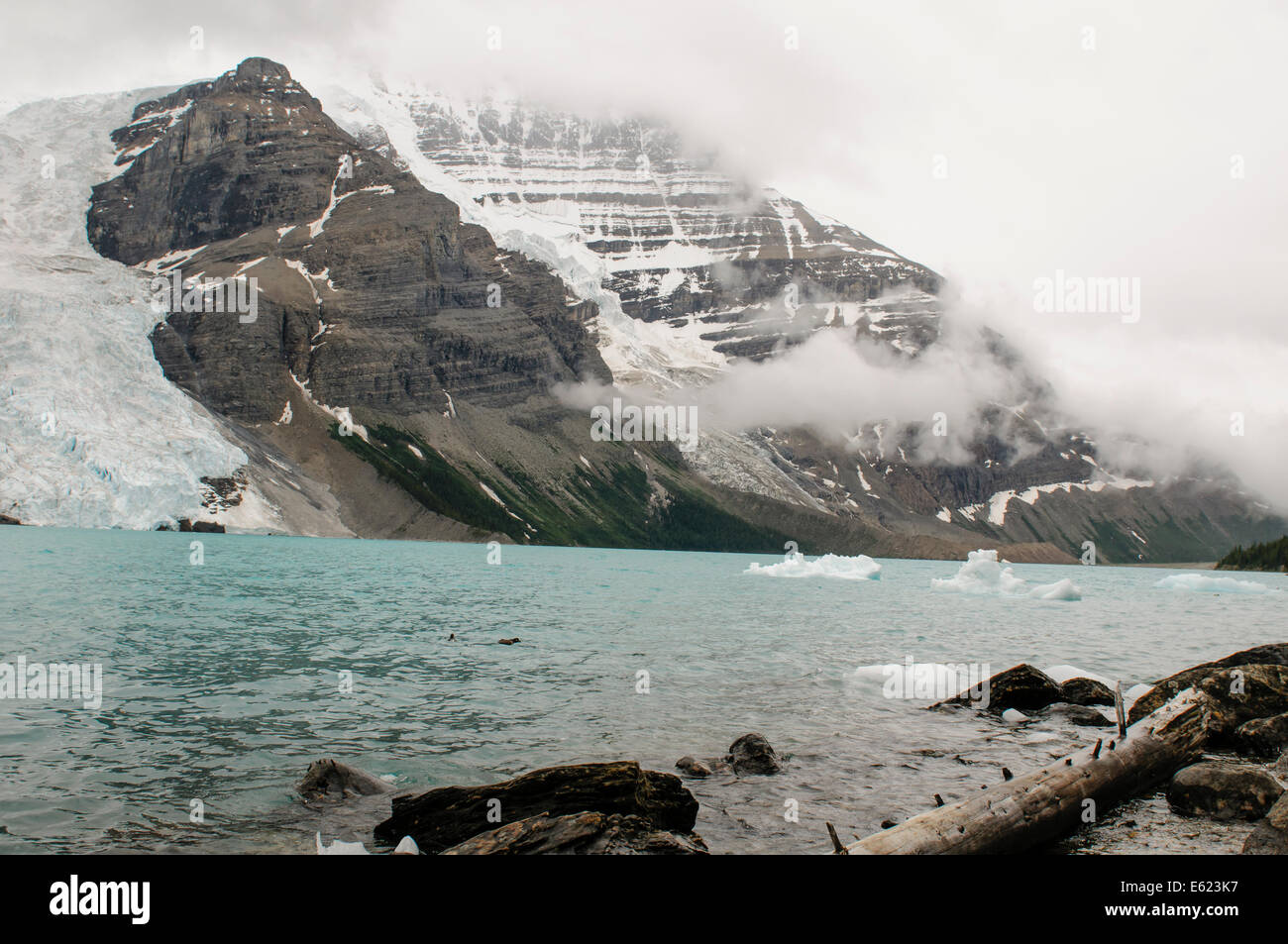 Scenic mountain hiking views, Berg Lake Trail, Mount Robson Provincial ...