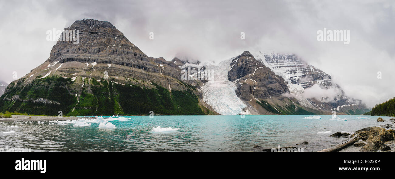 Scenic mountain hiking views, Berg Lake Trail, Mount Robson Provincial ...