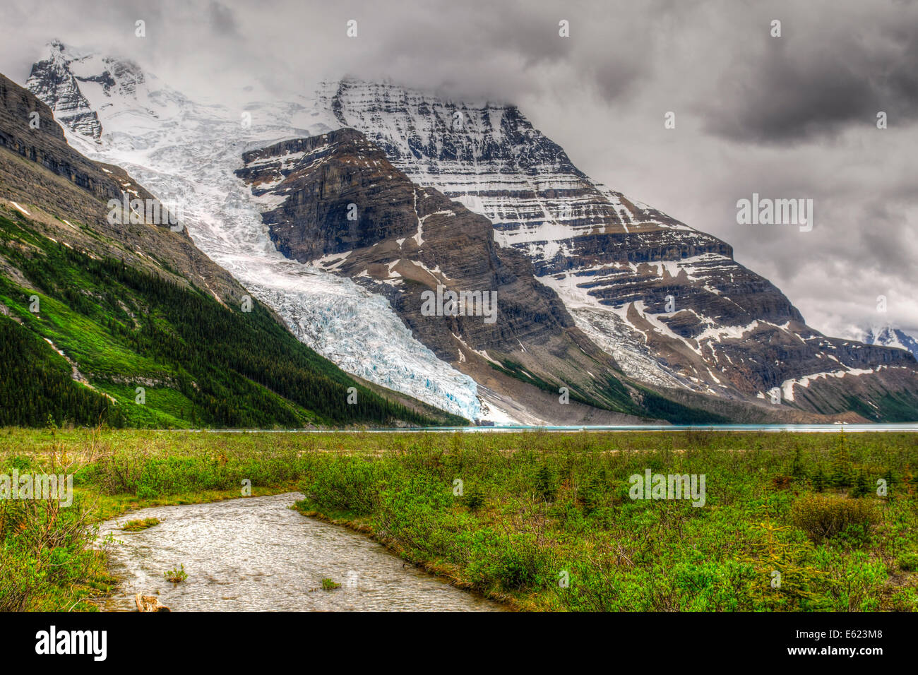 Scenic mountain hiking views, Berg Lake Trail, Mount Robson Provincial ...