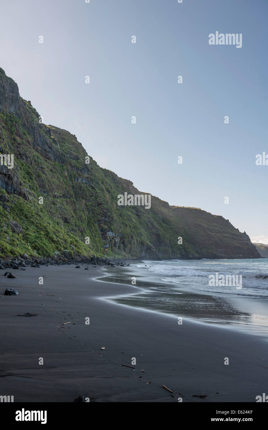 Playa Peligrosa, beach with black sand and cliffs, La Palma, Canary ...