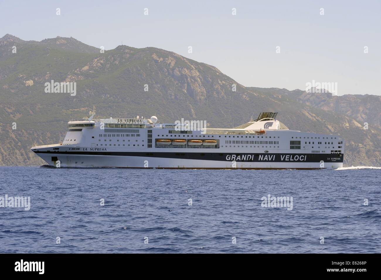 Grandi navi veloci hi-res stock photography and images - Alamy