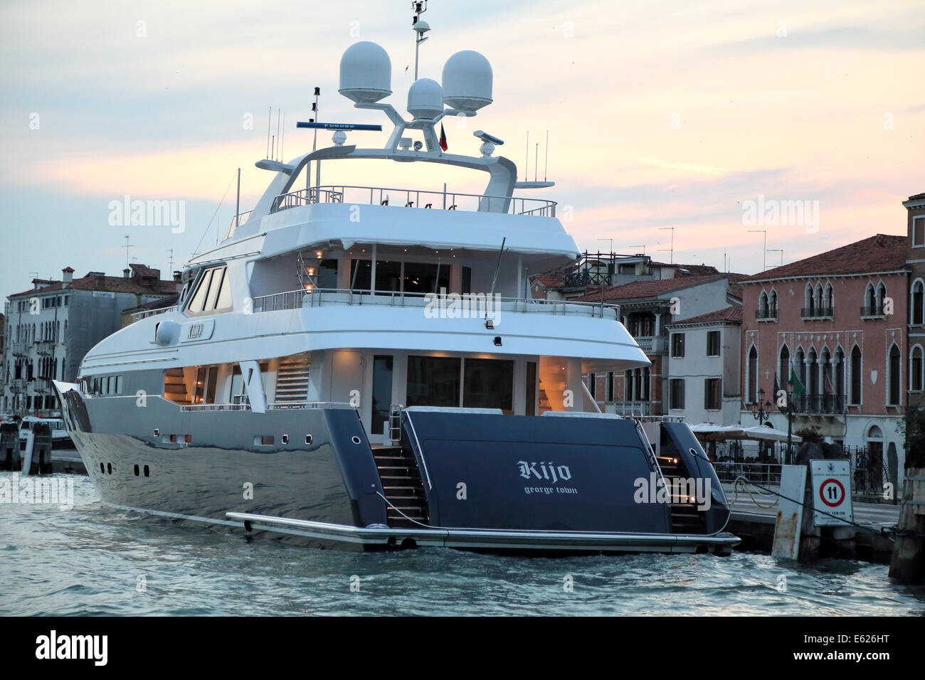 Kijo hi-res stock photography and images - Alamy