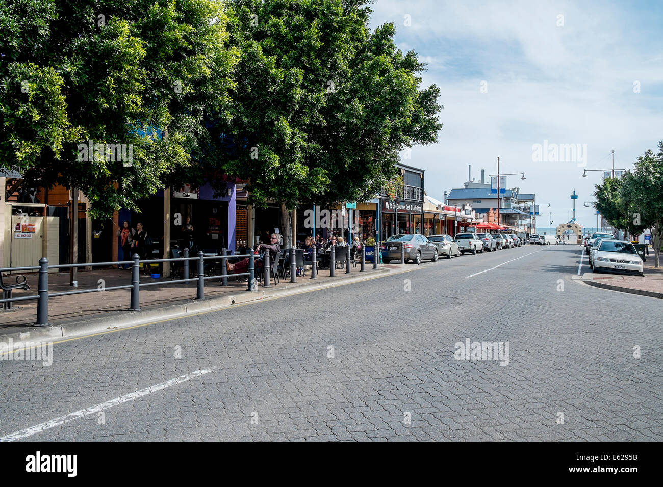 Brighton cafe strip hi-res stock photography and images - Alamy