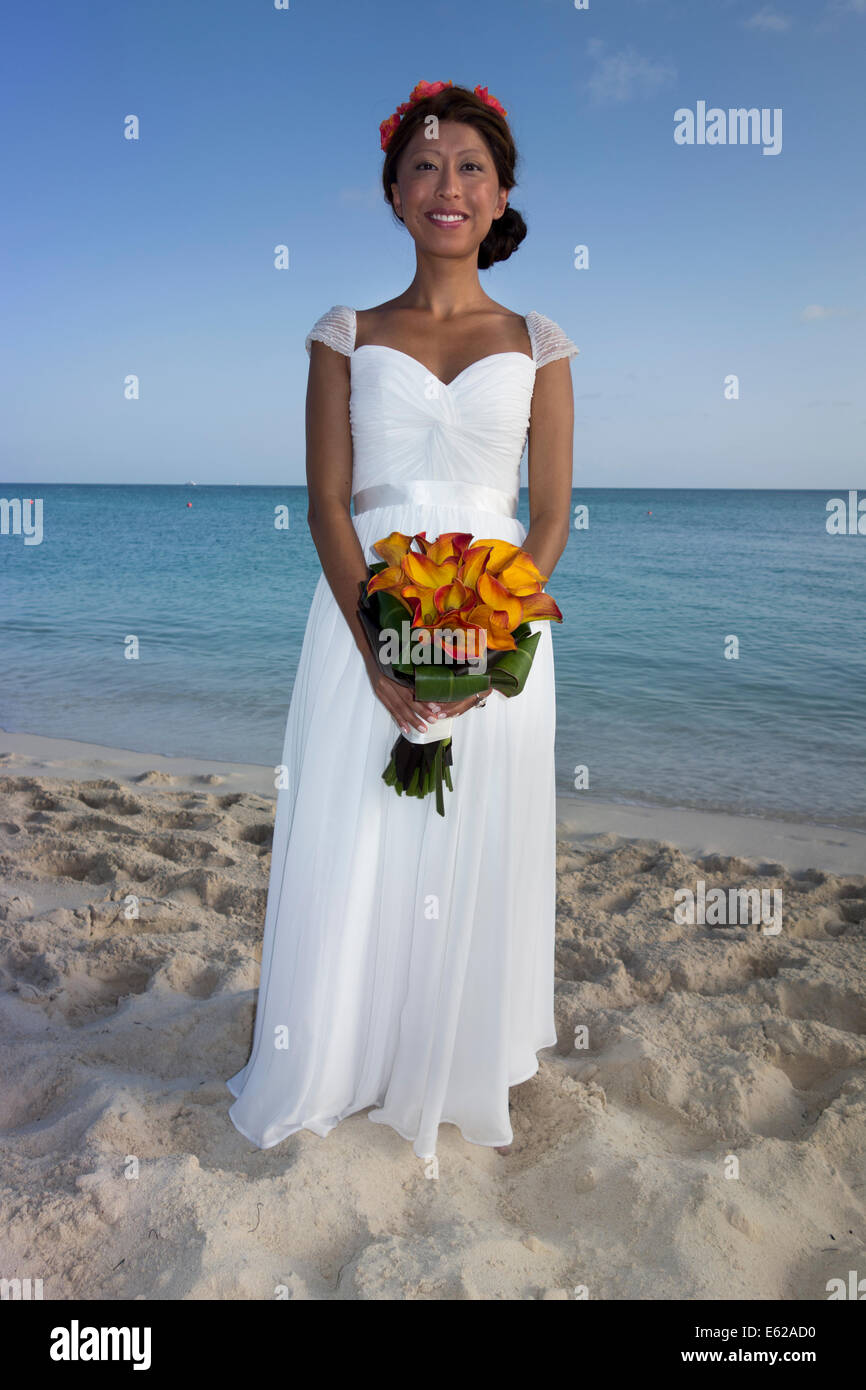 Bridal Dress High Resolution Stock Photography and Images - Alamy