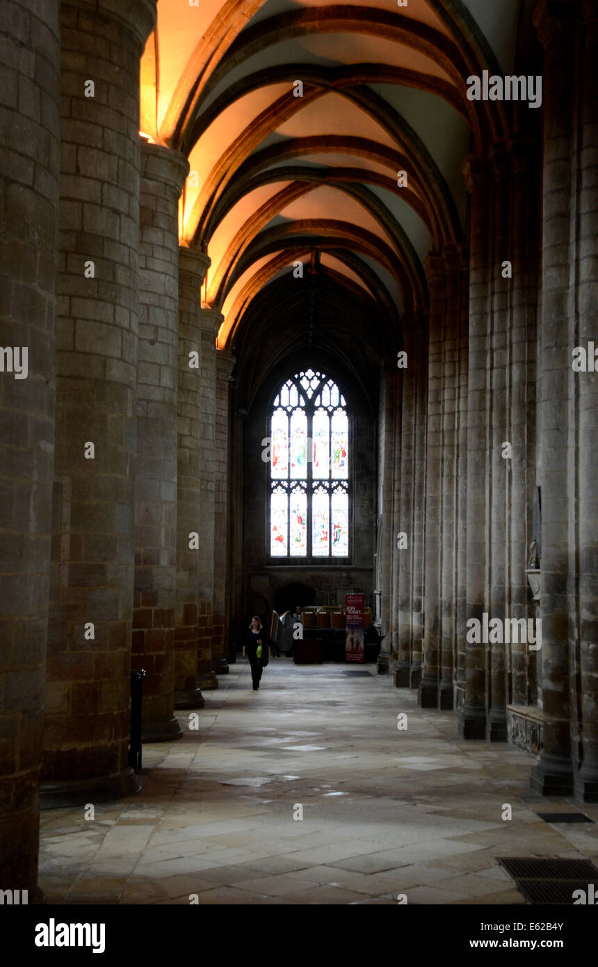 Gloucester cathedral nave columns hi-res stock photography and images ...