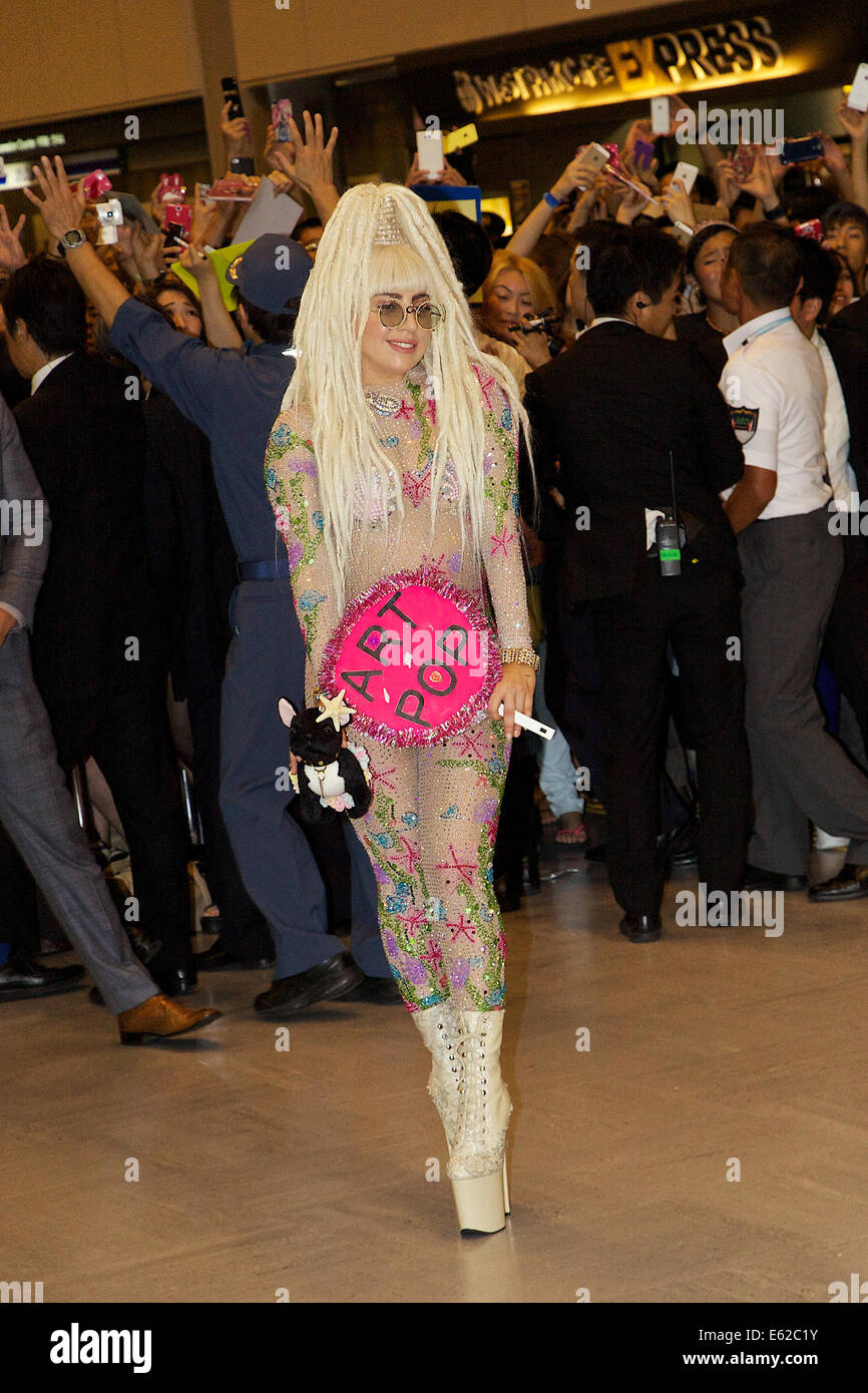 Singer lady gaga poses on hi-res stock photography and images - Alamy