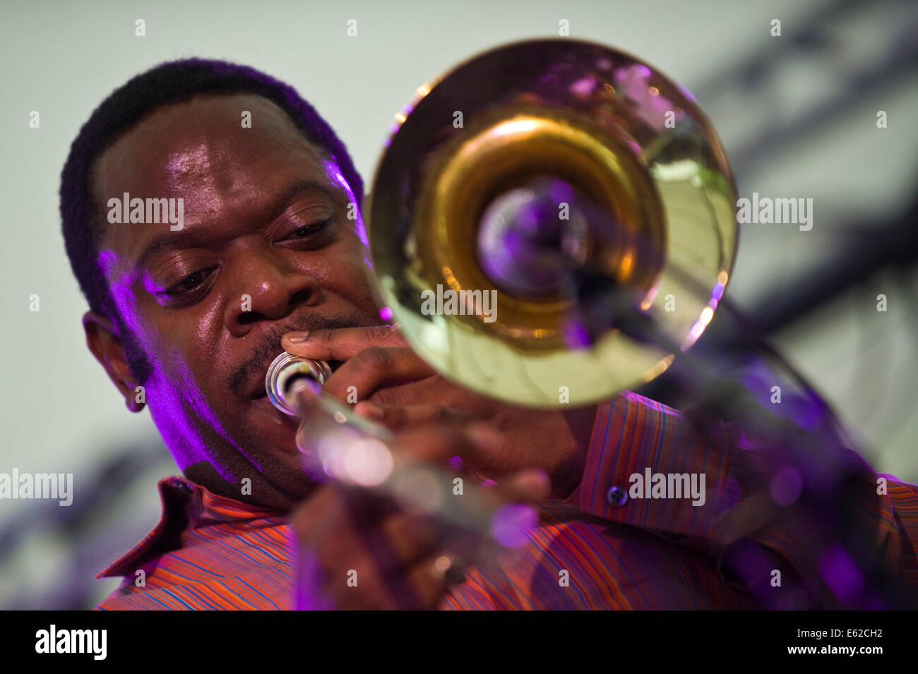Play playing trombone trombones hi-res stock photography and images - Alamy