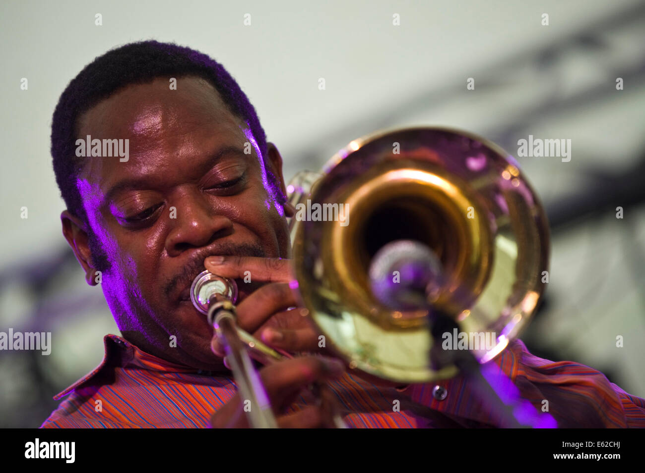 Play playing trombone trombones hi-res stock photography and images - Alamy