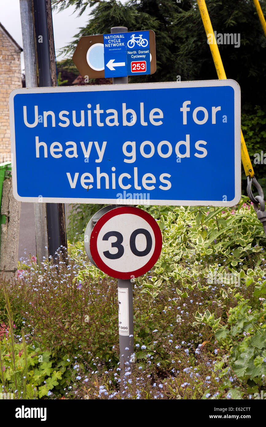 Unsuitable for heavy goods vehicles hi-res stock photography and images ...