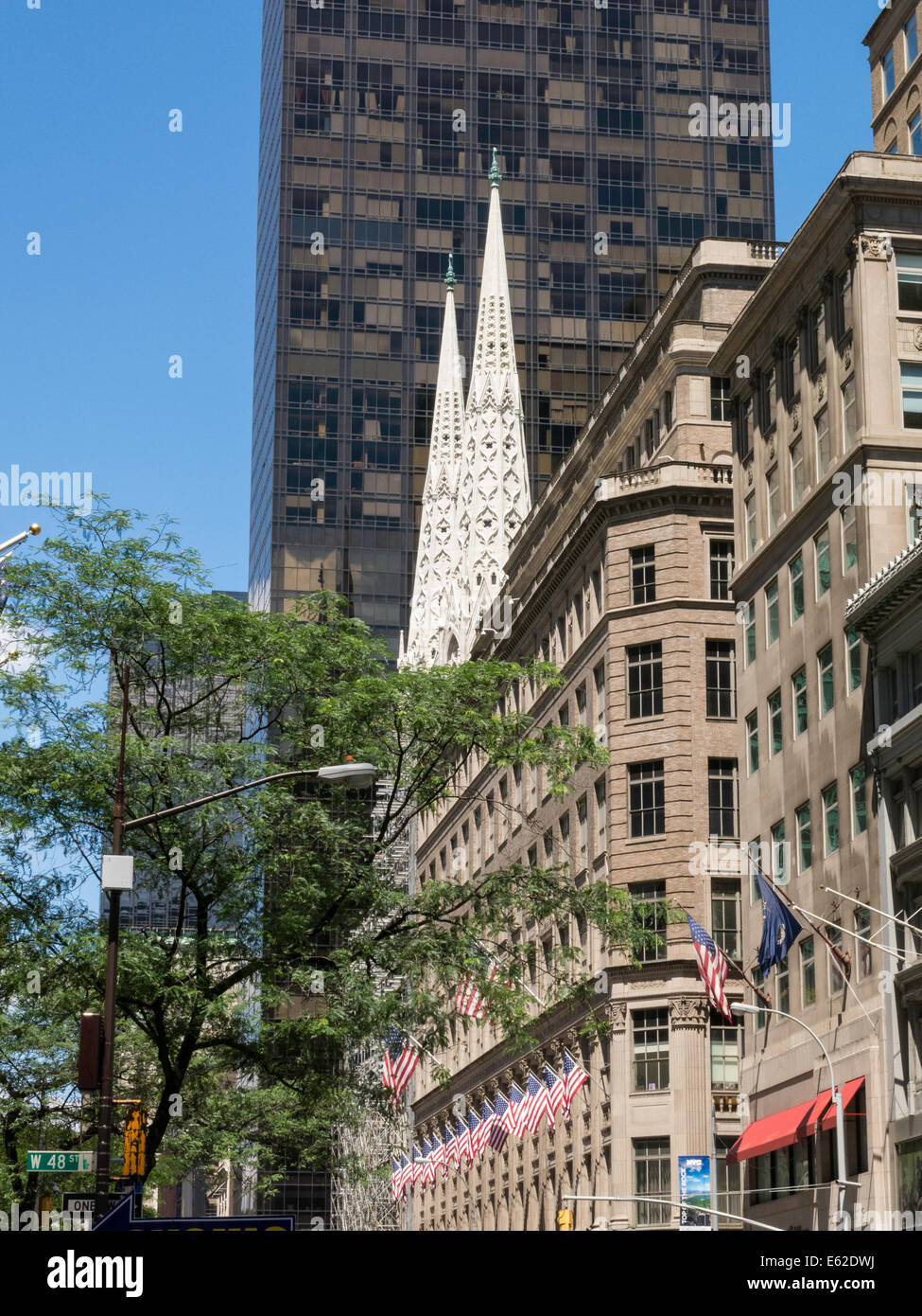 Storefront church new york hi-res stock photography and images - Alamy
