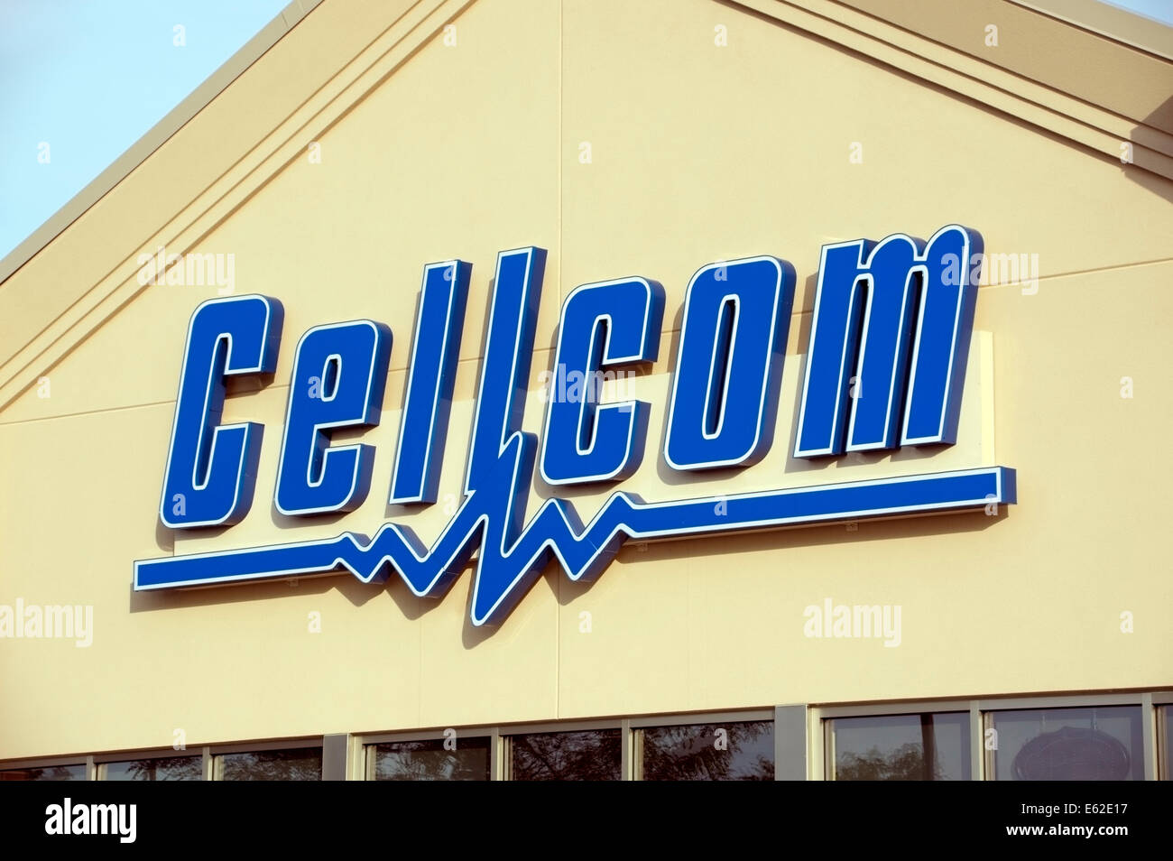 Cellcom logo sign on retail store Stock Photo - Alamy