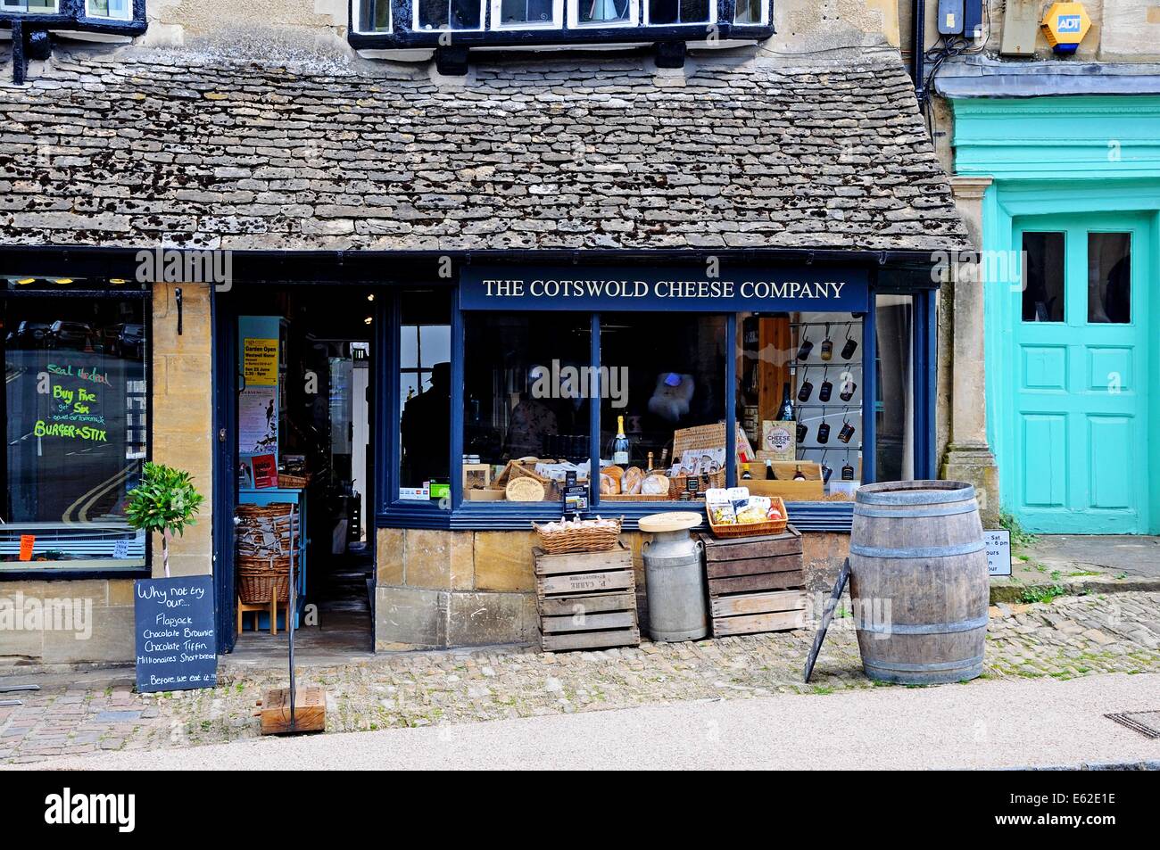Cheese shops uk hi-res stock photography and images - Alamy