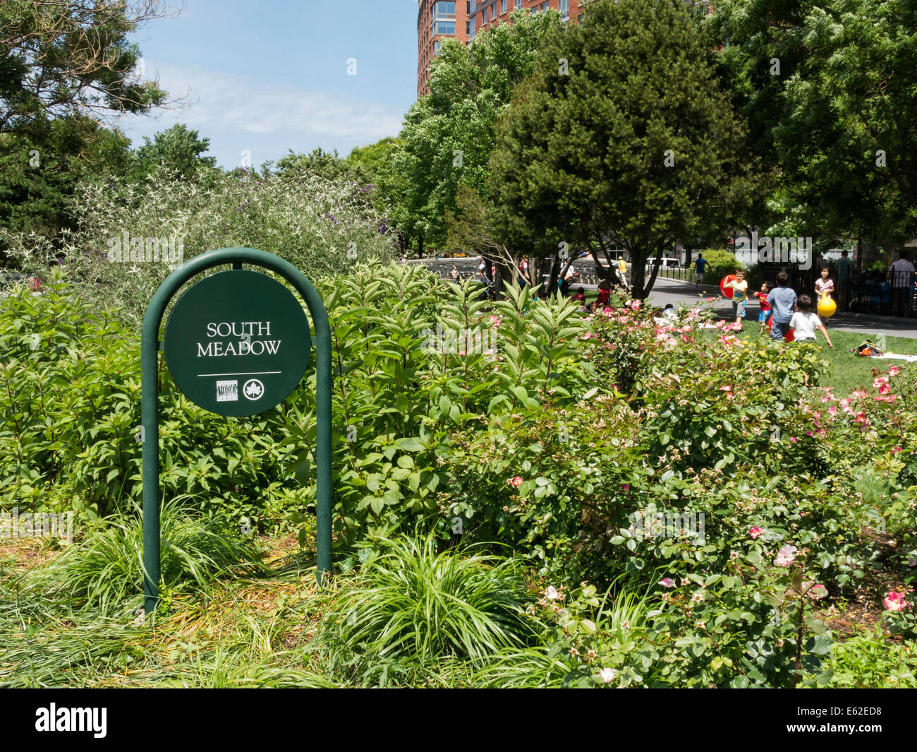 Rockefeller park sign hi-res stock photography and images - Alamy