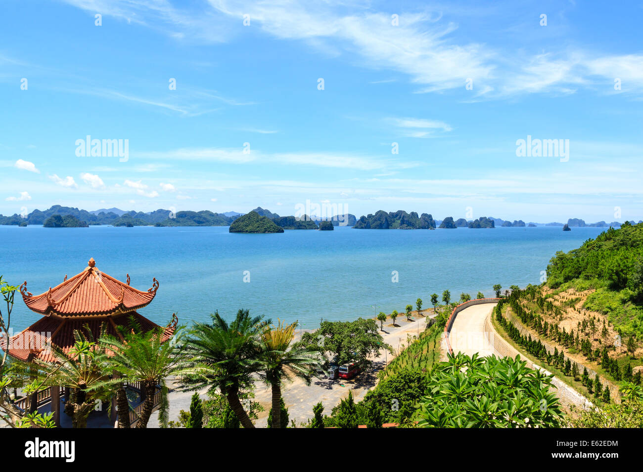 Ha long bay at Quang Ninh province, Vietnam Stock Photo - Alamy