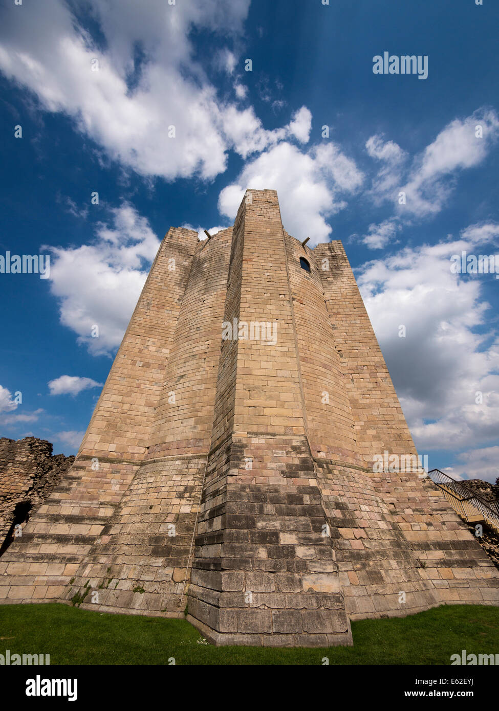 Conisbrough castle hi-res stock photography and images - Alamy