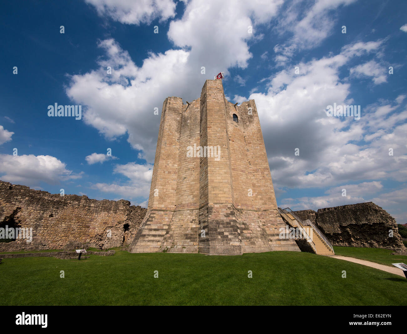 Conisbrough castle hi-res stock photography and images - Alamy