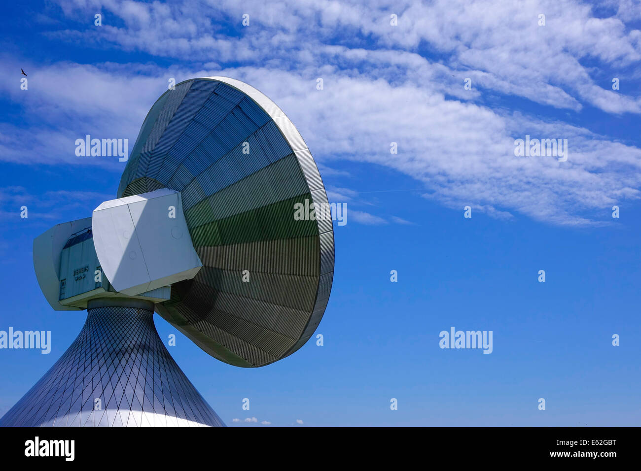 Satellite dish, Raisting Satellite Earth Station, ground station ...