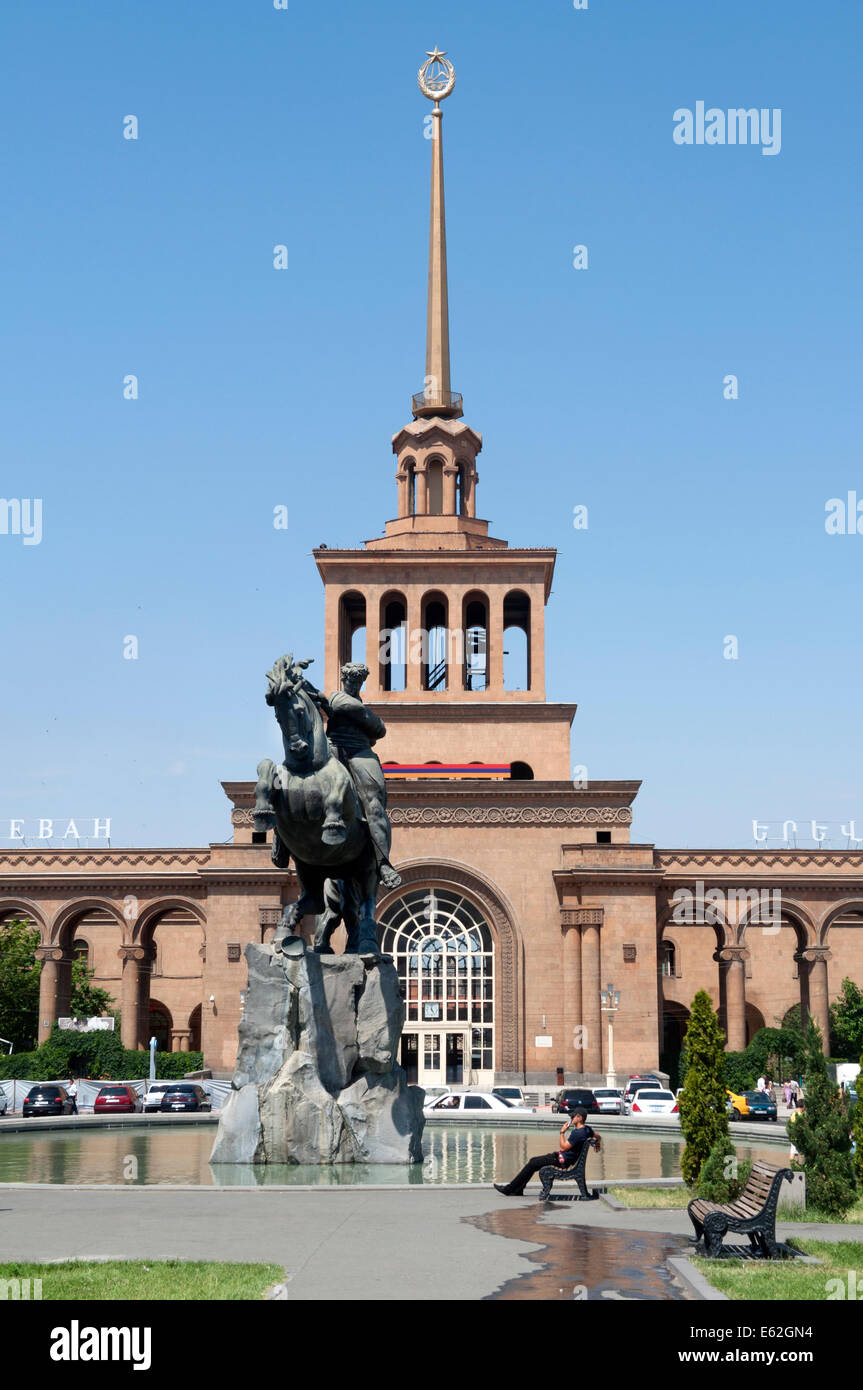 David of Sassoon (Sasuntsi Davit) horse statue in Central Train Station ...