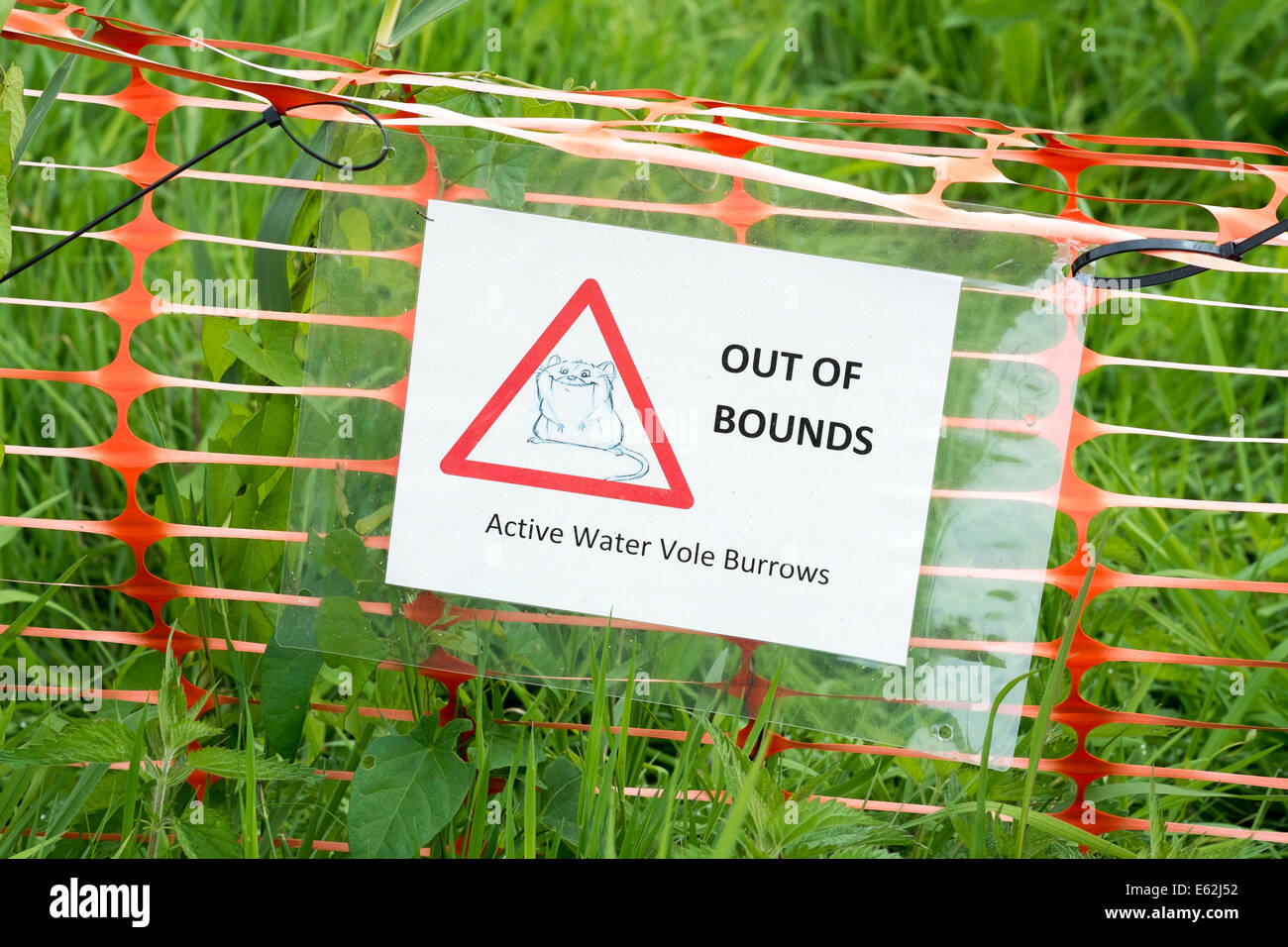 Out of bounds sign hi-res stock photography and images - Alamy