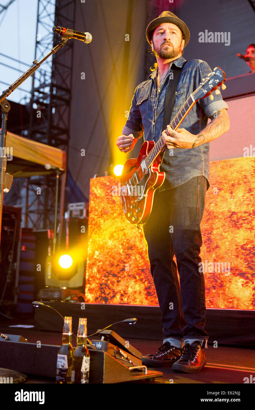 Josh steely hi-res stock photography and images - Alamy